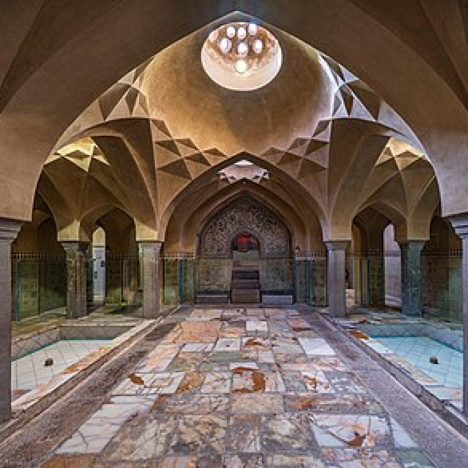 Cemberlitas Hammam: Una Tradición de Baño Turco - Istanbul Hamam